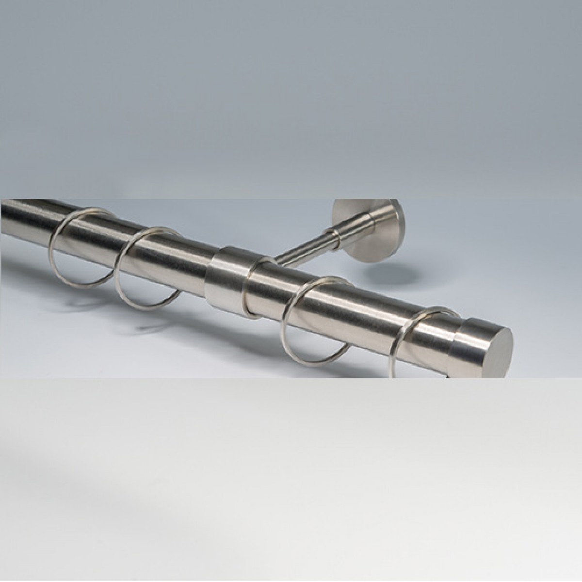 SF RVS Ring binnenmaat 44 mm - rvs roede 28 mm